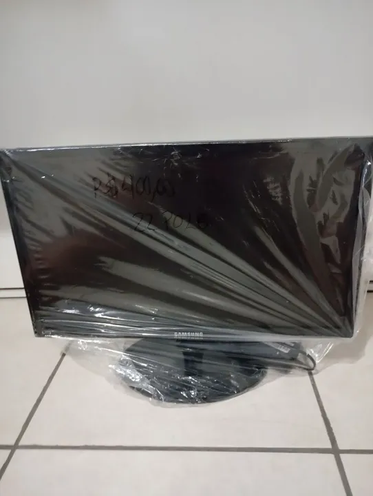 "monitores de 22 polegadas" - Monitores no Brasil