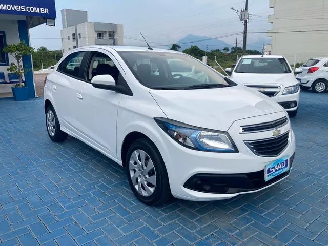 CHEVROLET ONIX 2016 Usados e Novos