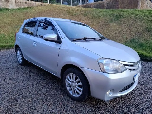 TOYOTA ETIOS 2015 Usados e Novos