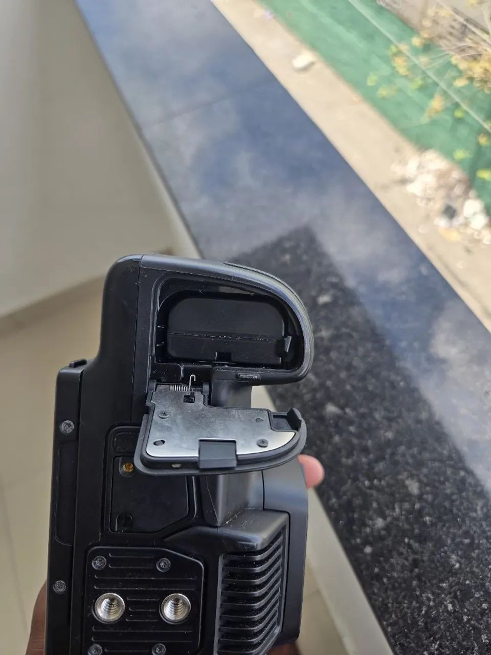 Câmera Blackmagic Pocket Cinema Camera 6K Full Frame - - Câmeras e ...