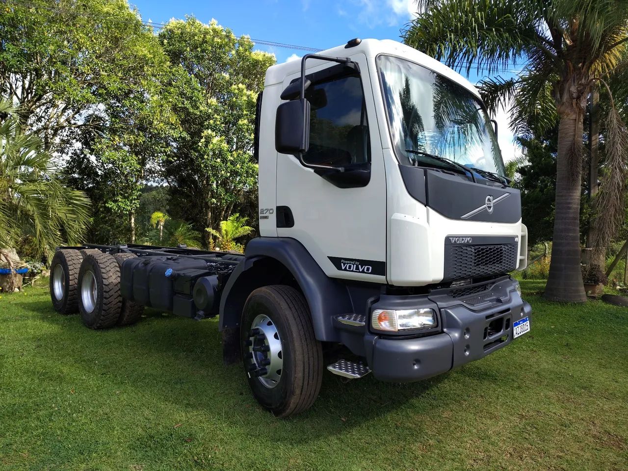 Caminhão Volvo 270 6x4 doc caçamba - Caminhões - Colônia Antônio ...