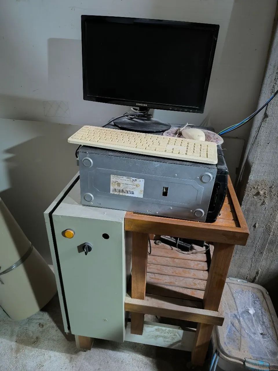 Router CNC com exaustor - Máquinas para produção industrial - Santa ...