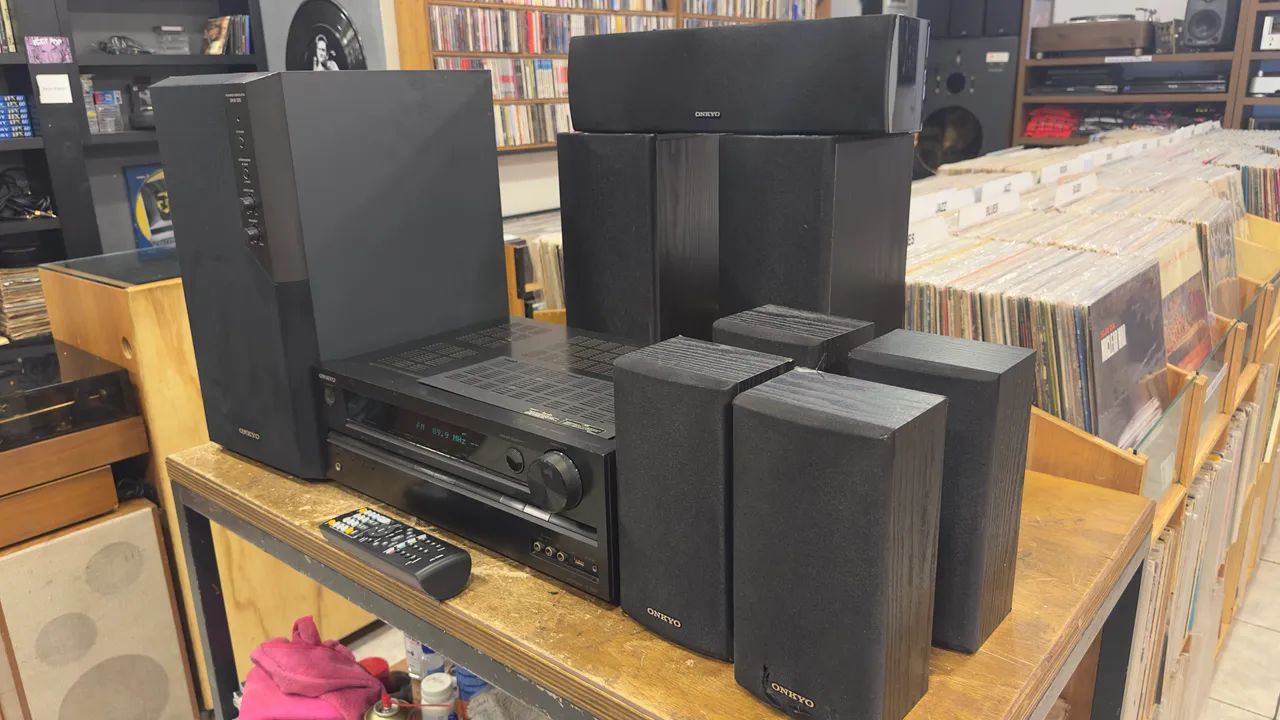 Home Theater Onkyo Receiver modelo HT-R591 mais 8 caixas de som ...