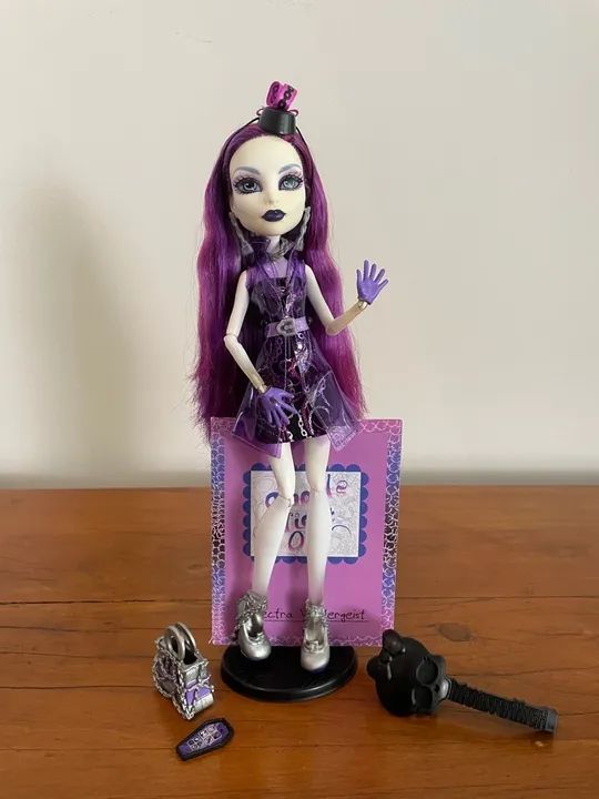 "monster high spectra" no Brasil