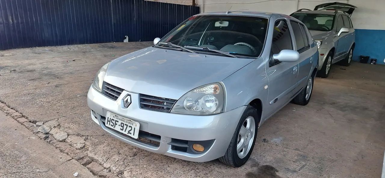 RENAULT CLIO 2005 Usados e Novos
