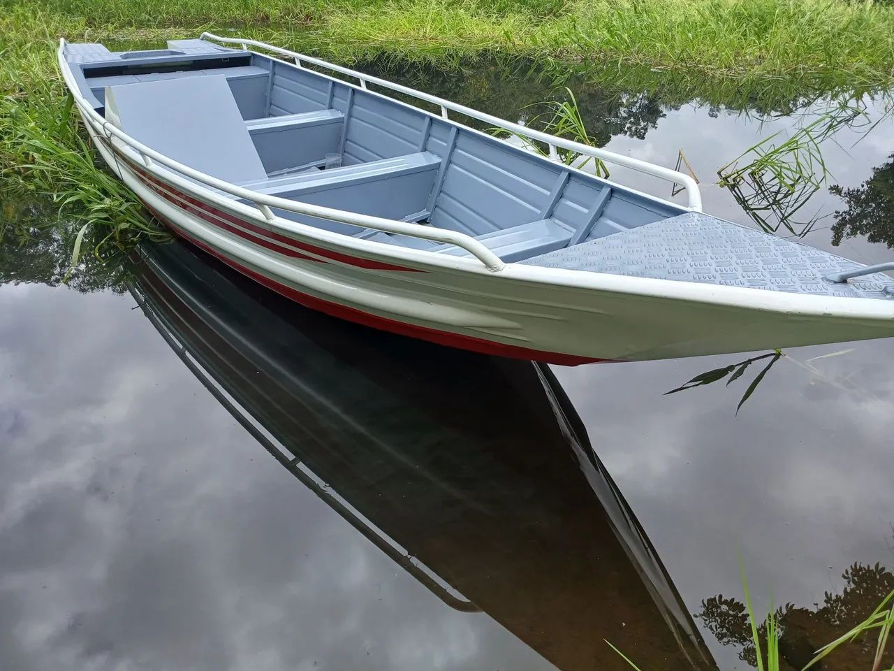 Bote de alumínio para motor de popa 60,90 ,115 - Esportes Aquáticos ...