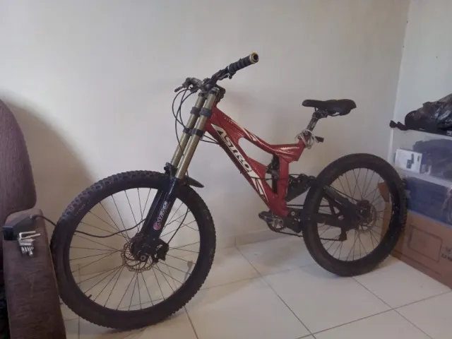 "bikes de downhill" - Ciclismo no Brasil