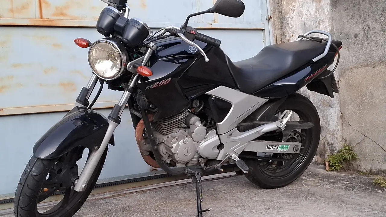 Motos Yamaha Fazer 2008 no Brasil