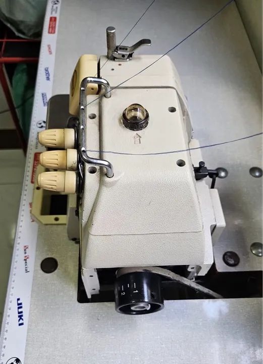 Máquina de Costura Overlock Industrial YAMATA - Máquinas para produção ...