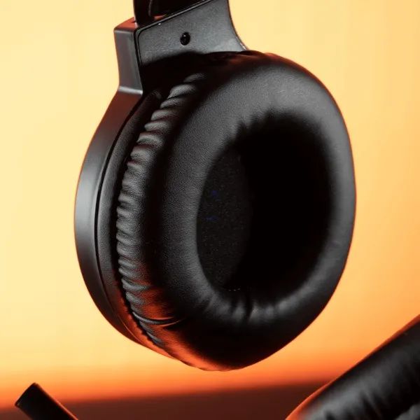 Headset Gamer Tgt Supernova V3 Rgb - Fones de Ouvido - Centro, Montes ...