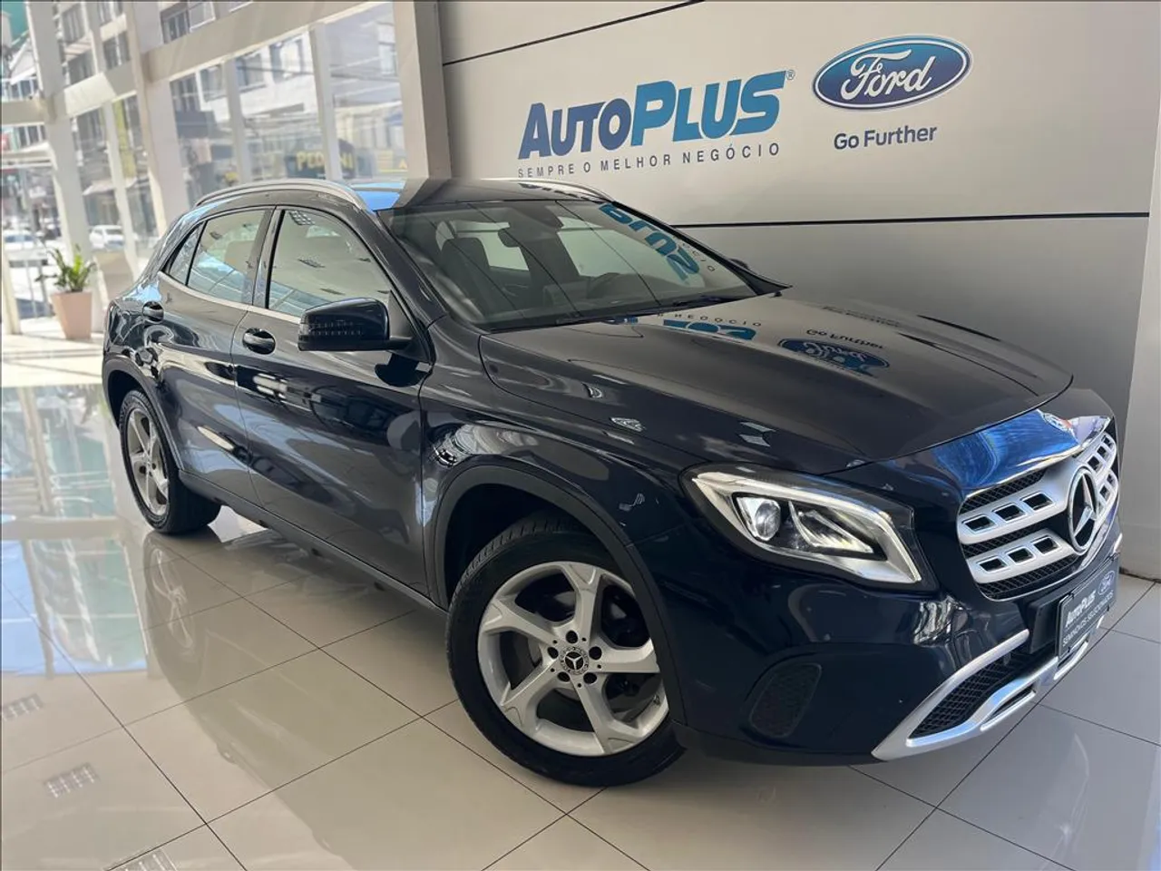 Mercedes-Benz GLA-200 Usados e Novos