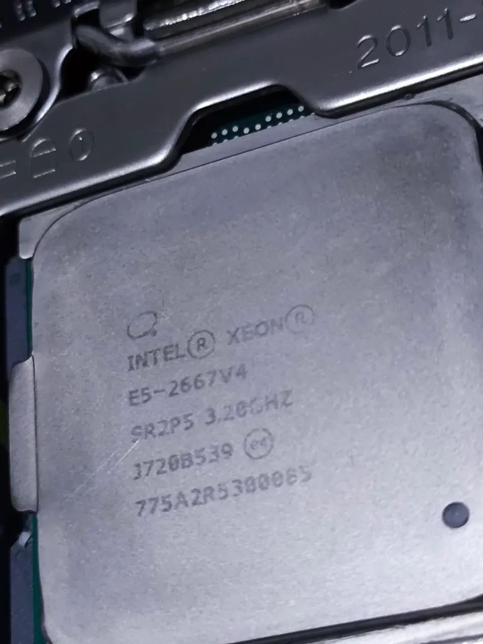 Placa mãe DDR 4 e o melhor processador Intel Xeon E5-2667 v4 - Computadores e Desktops ...