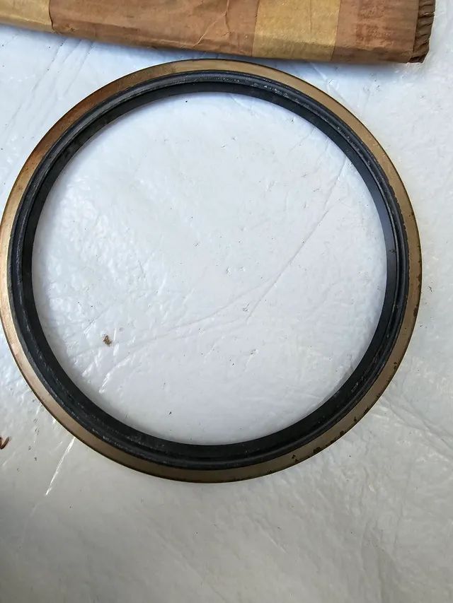 Escavadeira John deere hitachi retentor cabeçote novo original 4411535 ...