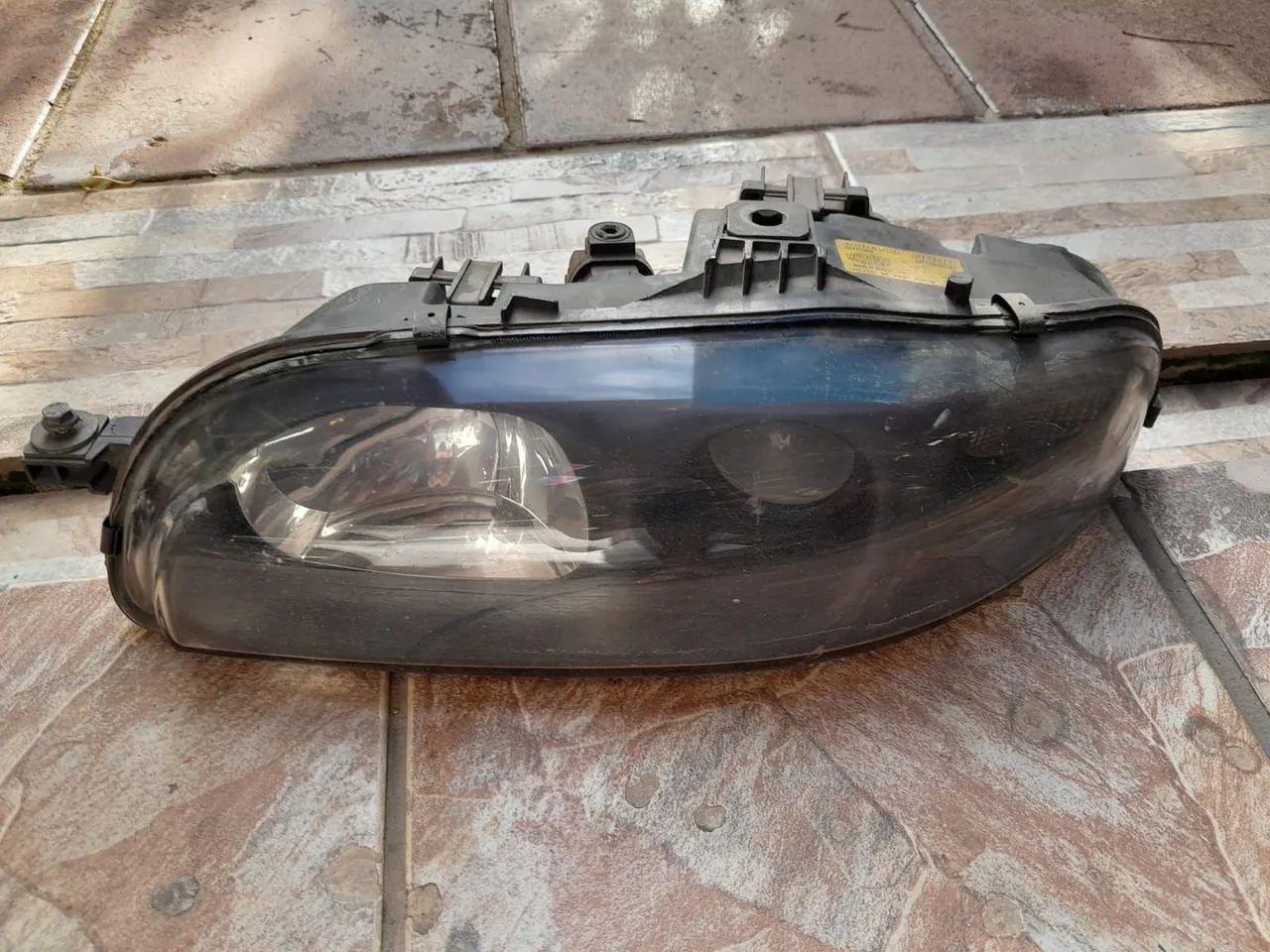 Par de farol marea ou brava - Peças para carros, vans e utilitários ...