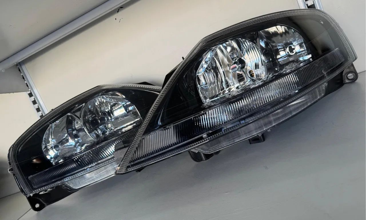 Par Farol Citroen C3 2003 A 2012 Masc Negra - Peças para carros, vans e ...