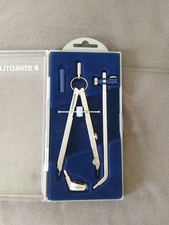 Compasso para desenho técnico Staedtler - Papelaria - Conjunto ...