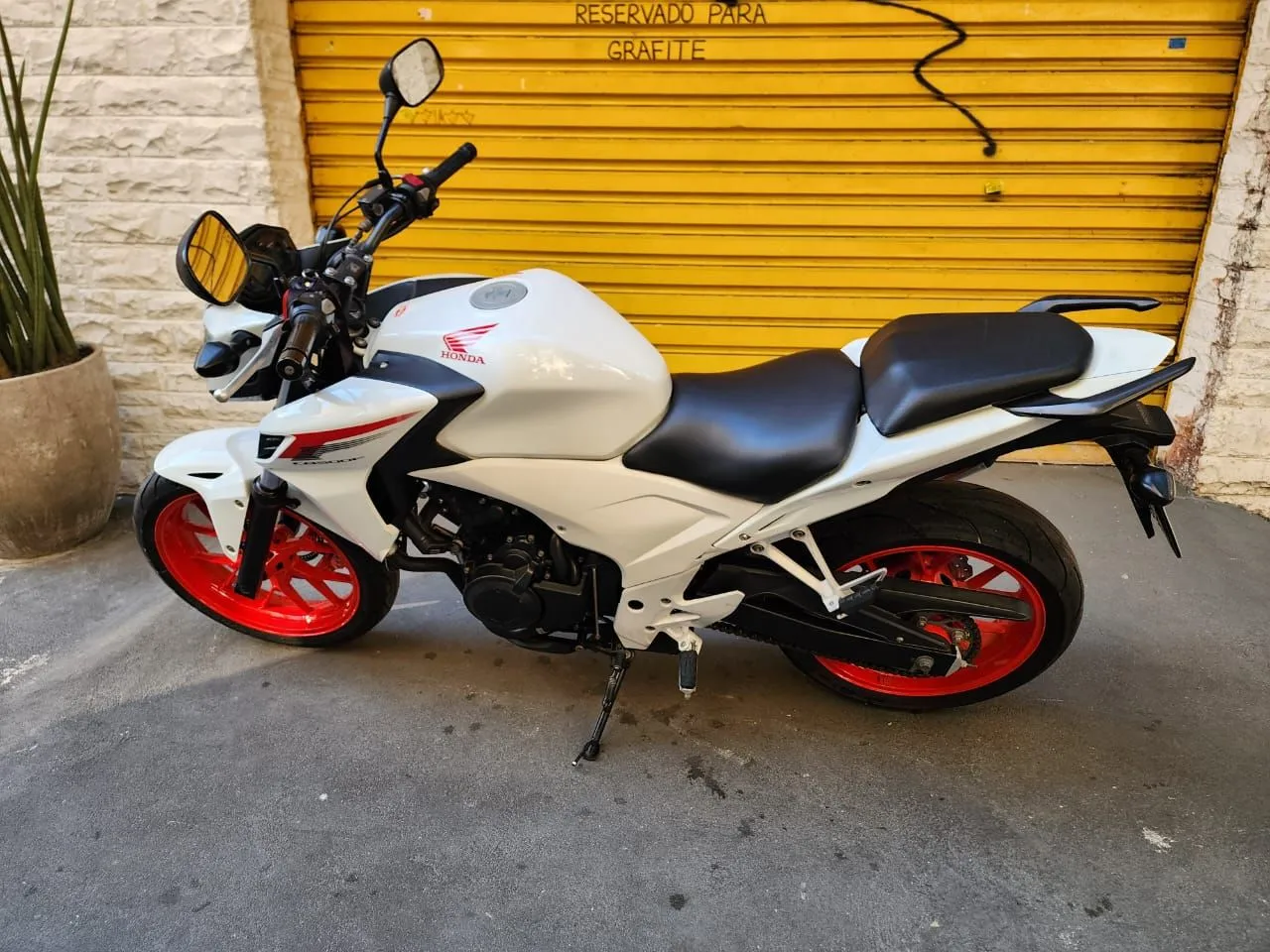 Motos Honda CB 2014 no Brasil