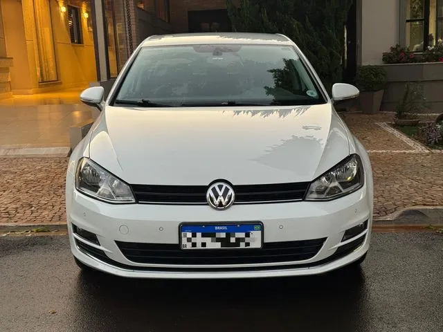 VOLKSWAGEN GOLF HIGHLINE 1.4 TSI TOTAL FLEX AUT. Usados e Novos