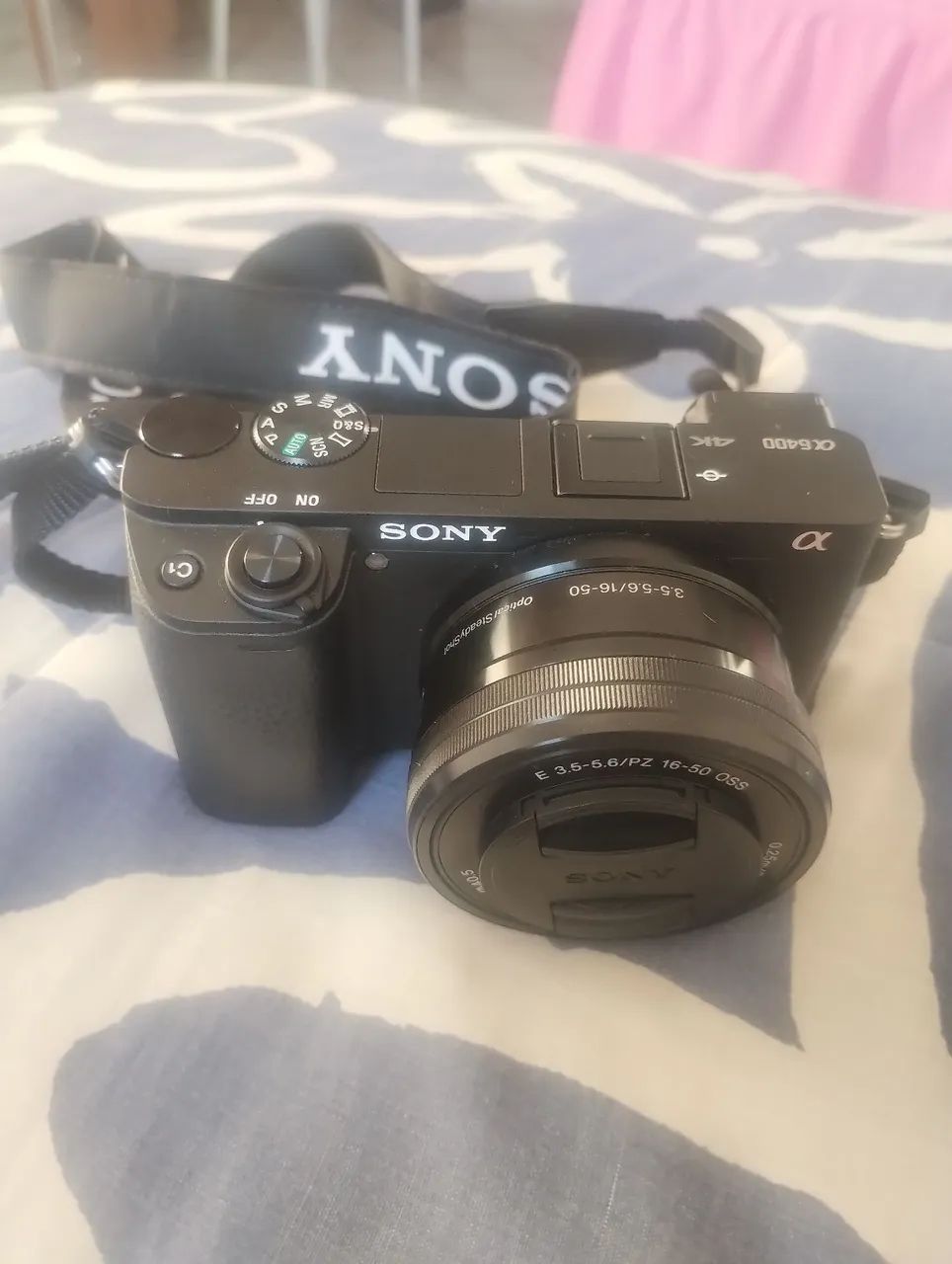 Câmera Sony Alpha 6400 e microfone Mark Hollyland M2 e tripé - Câmeras ...