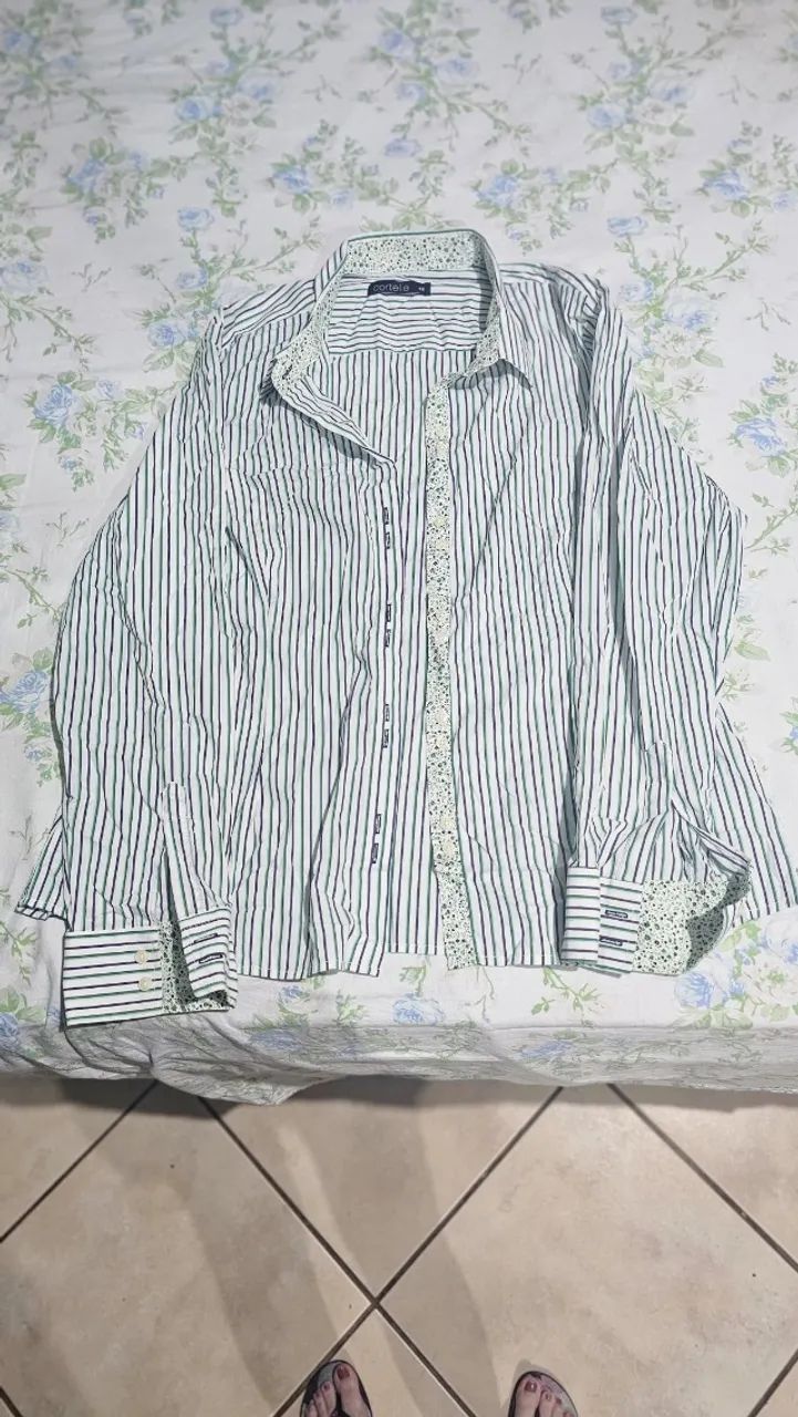 Camisa Gola Polo Feminina Manga comprida Riscada Usada 48 - Roupas ...