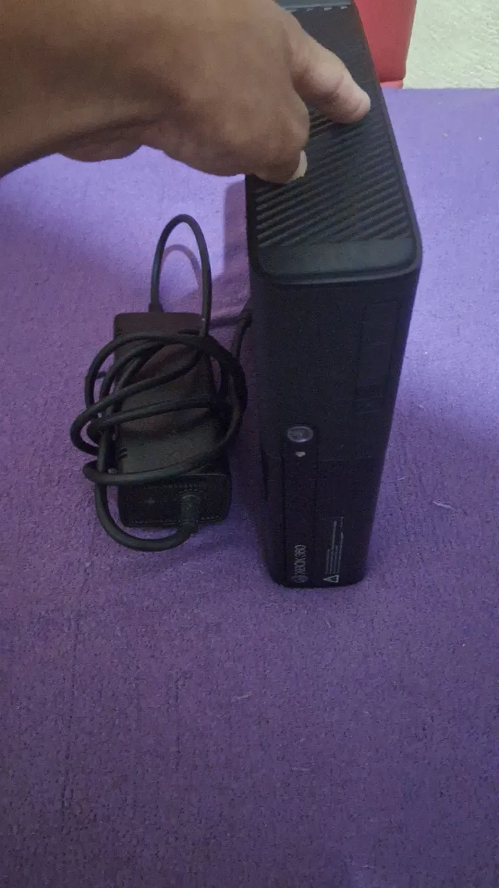 "xbox 360 slim" - Consoles de Vídeo Game no Brasil