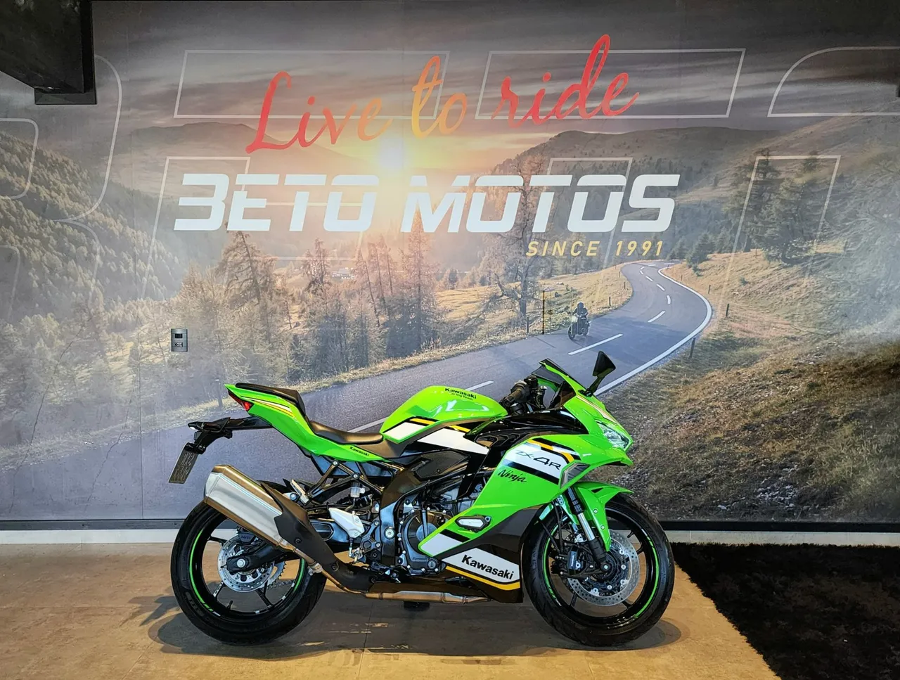 Motos Kawasaki Ninja ZX-4R no Brasil