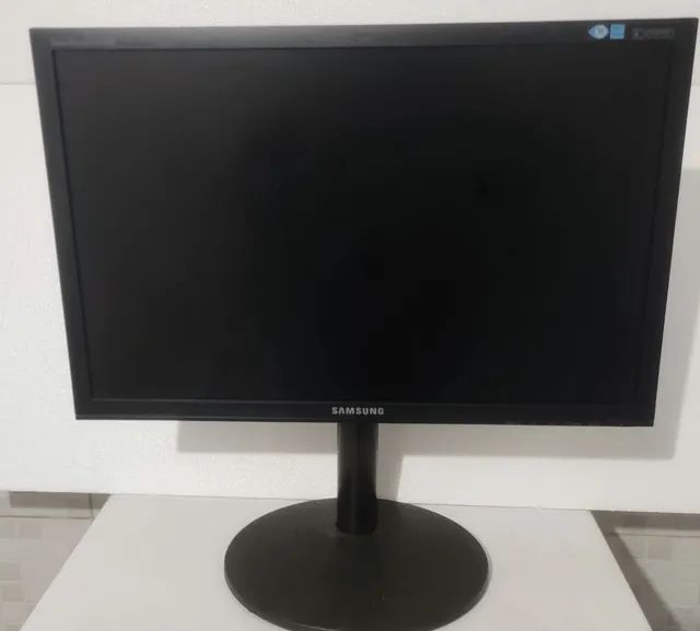 "monitor lcd 22 polegadas" no Brasil