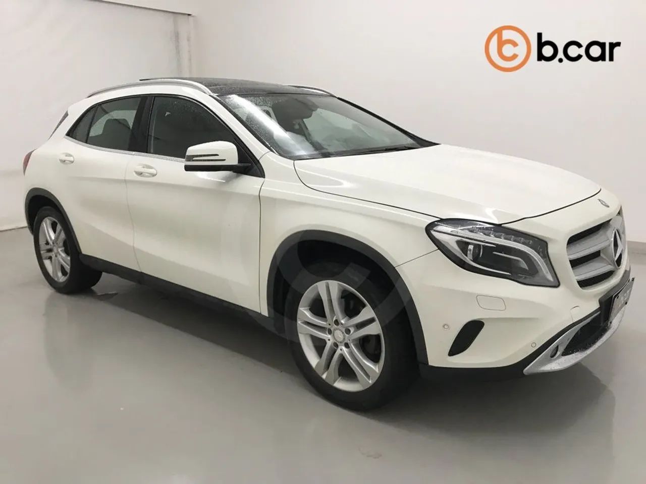MERCEDES-BENZ GLA-200 Usados e Novos