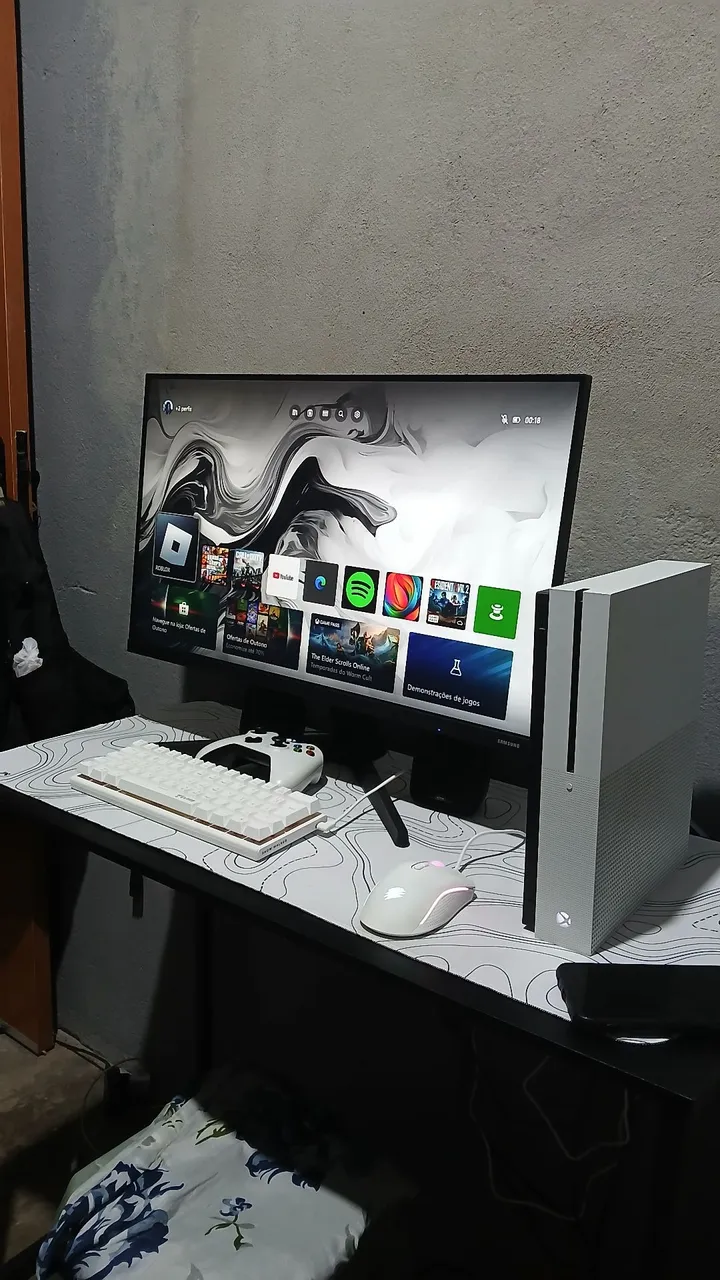 "xbox one slim" - Consoles de Vídeo Game no Brasil