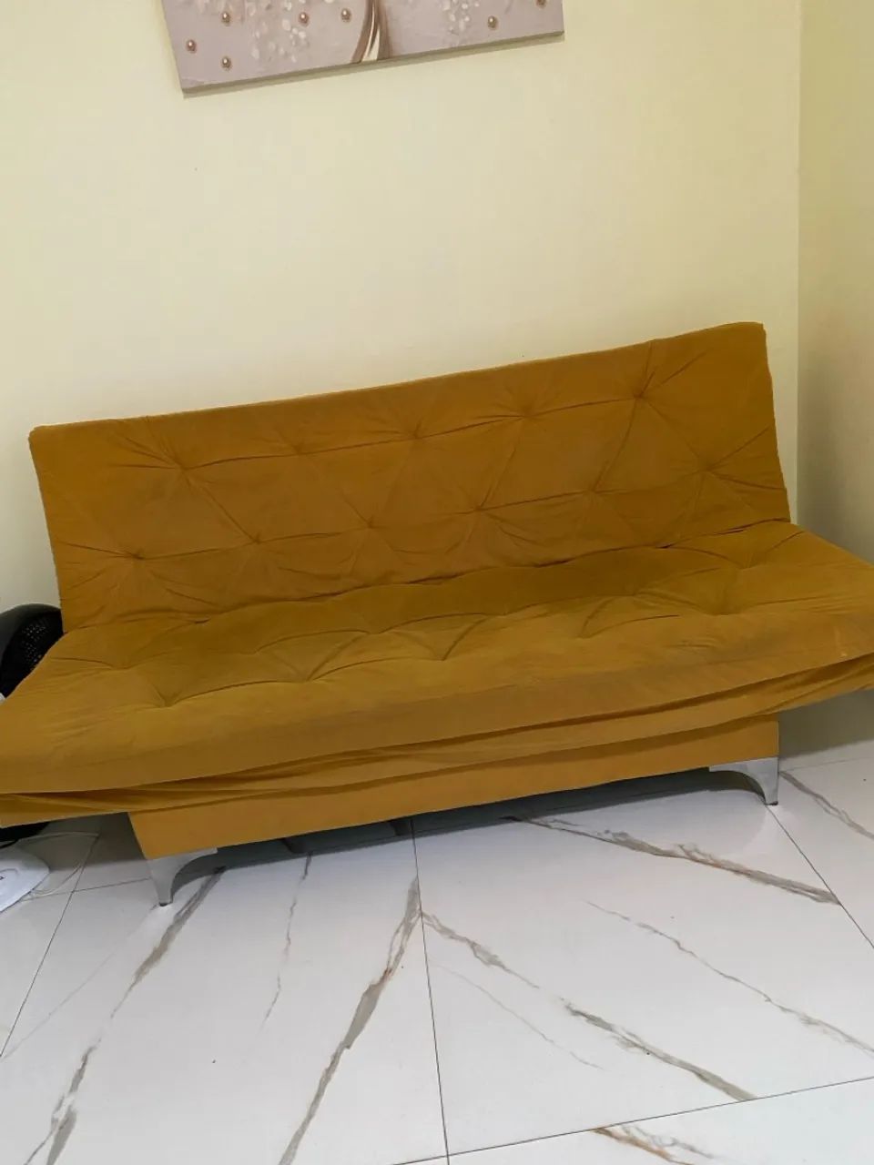Sofá Cama Moderno Amarelo Mostarda - Sofás e Poltronas - Balneário Três Marias, Peruíbe ...