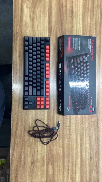 Teclado hyperX switch Cherry Red, keycaps custom - Periféricos e ...
