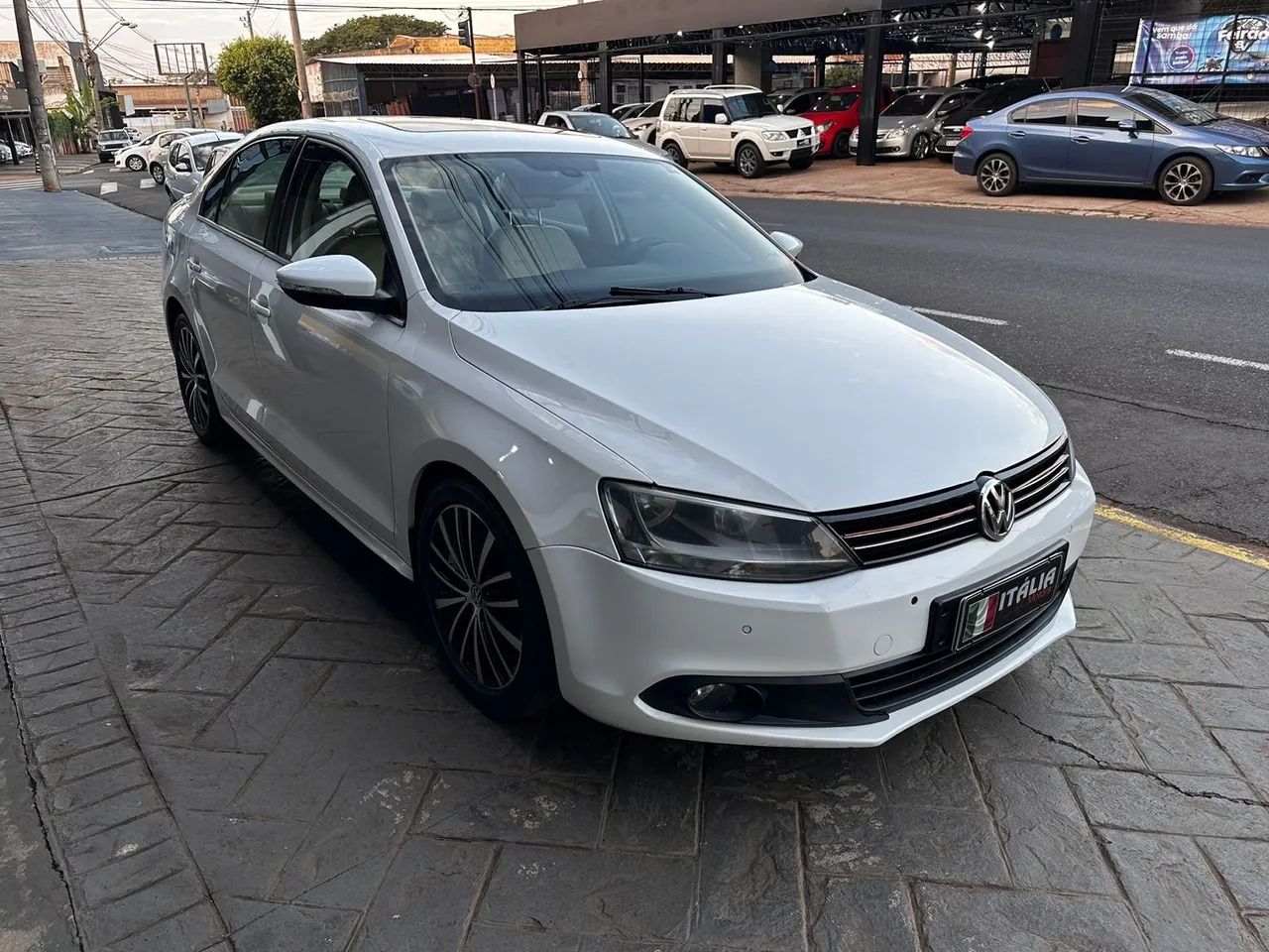VOLKSWAGEN JETTA 2013 Usados e Novos