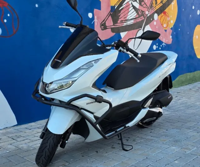 Motos HONDA PCX 2024 no Brasil