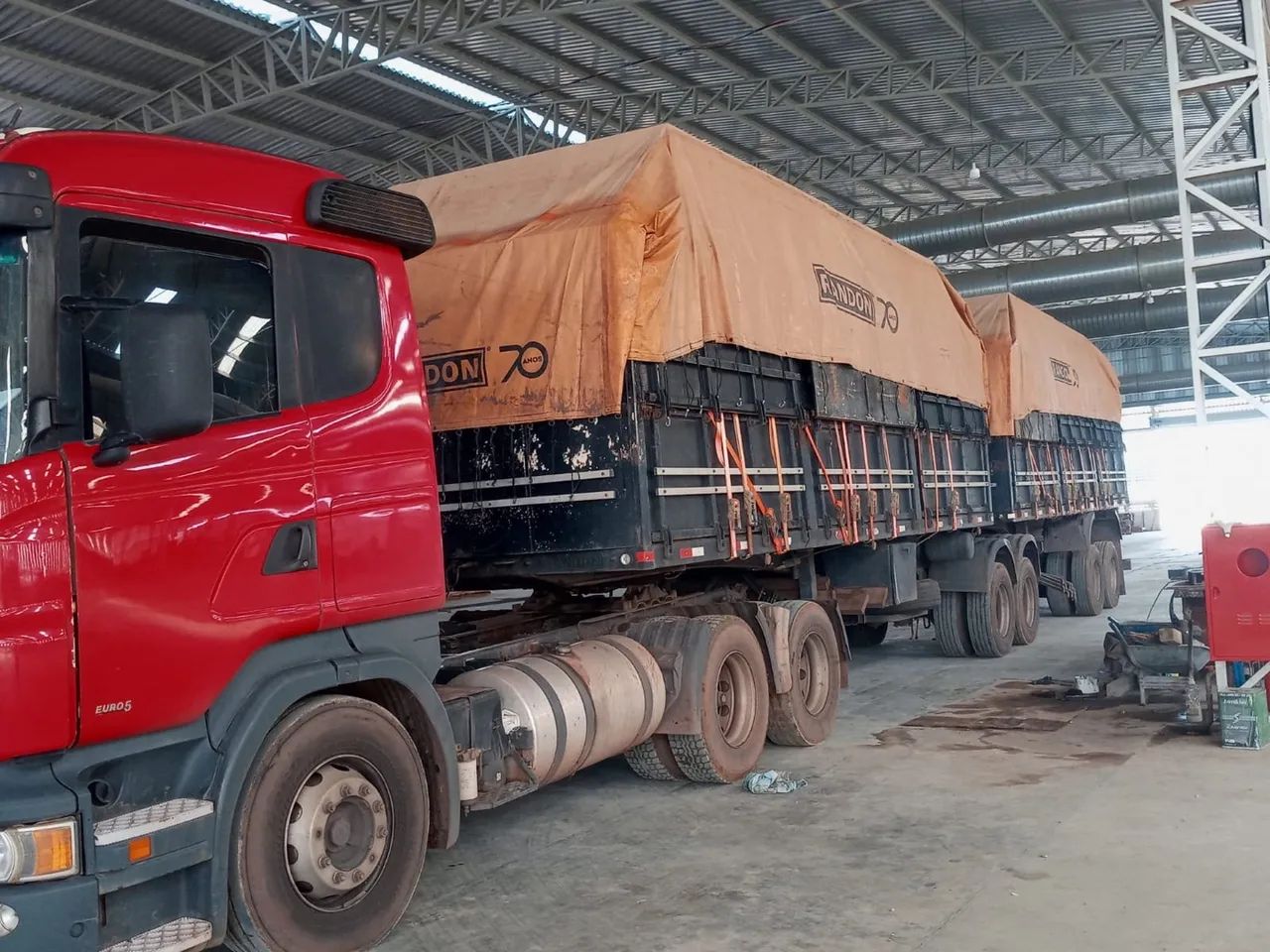 Scania R 440 carreta Randon - Bitrem Graneleiro - Caminhões - Centro ...