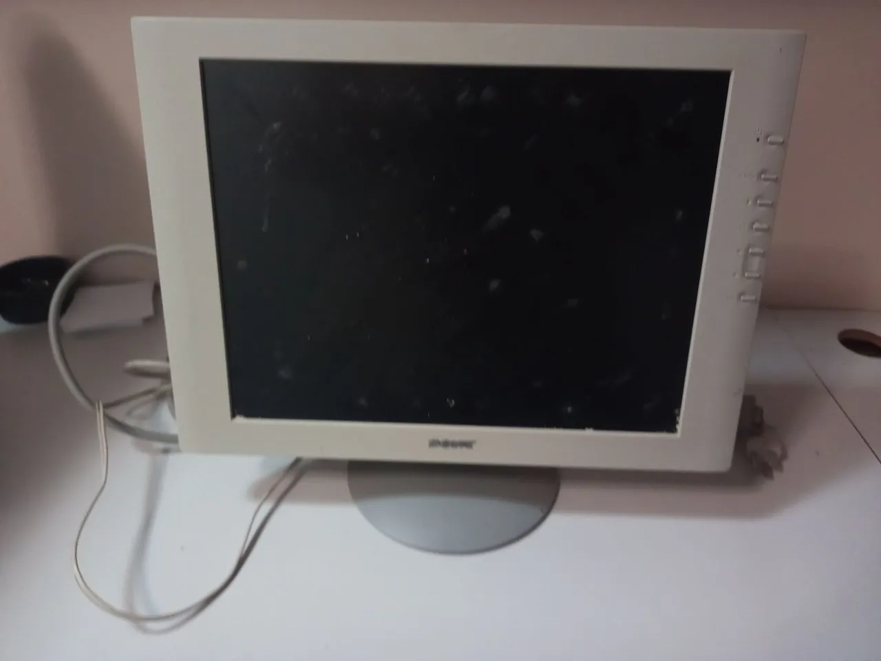 "monitor computador antigo" no Brasil