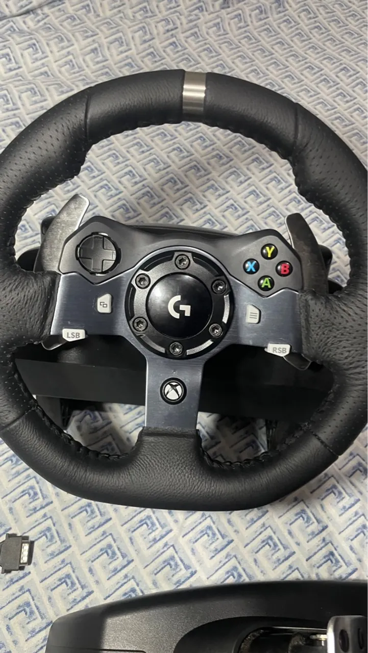 "volantes logitech" no Brasil