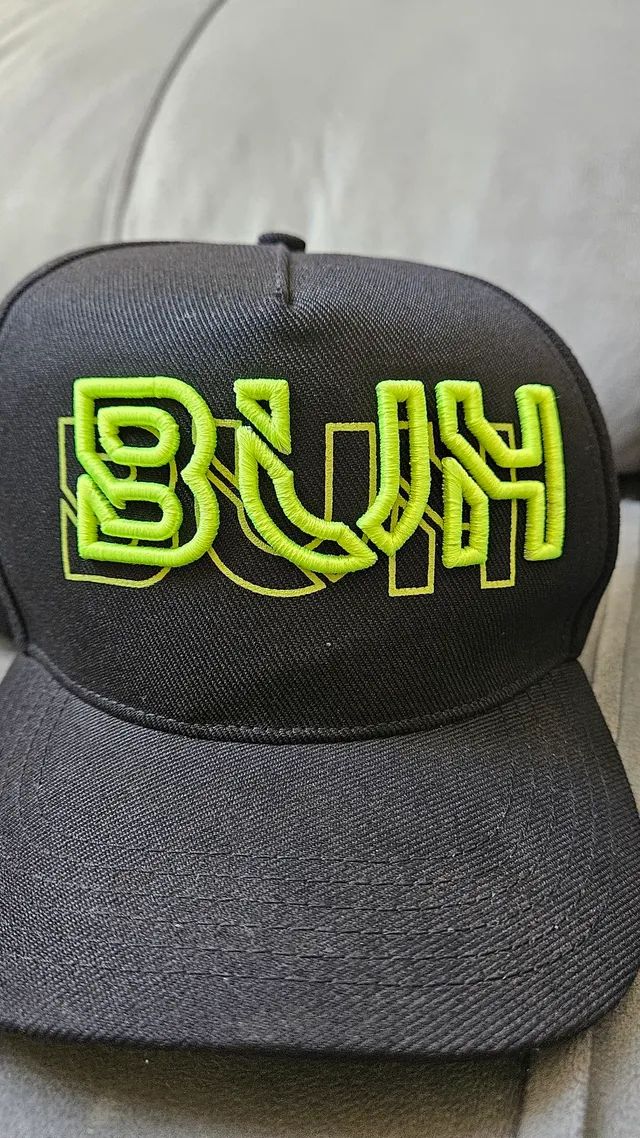 "bone buh" no Brasil