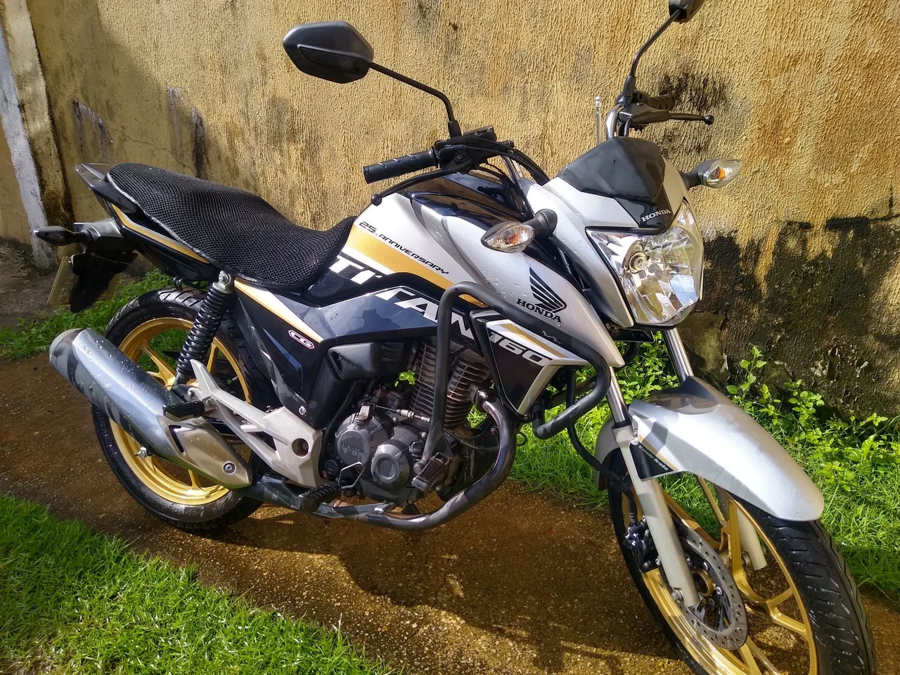 Motos HONDA CG 160 TITAN 25TH ANNIVERSARY no Brasil