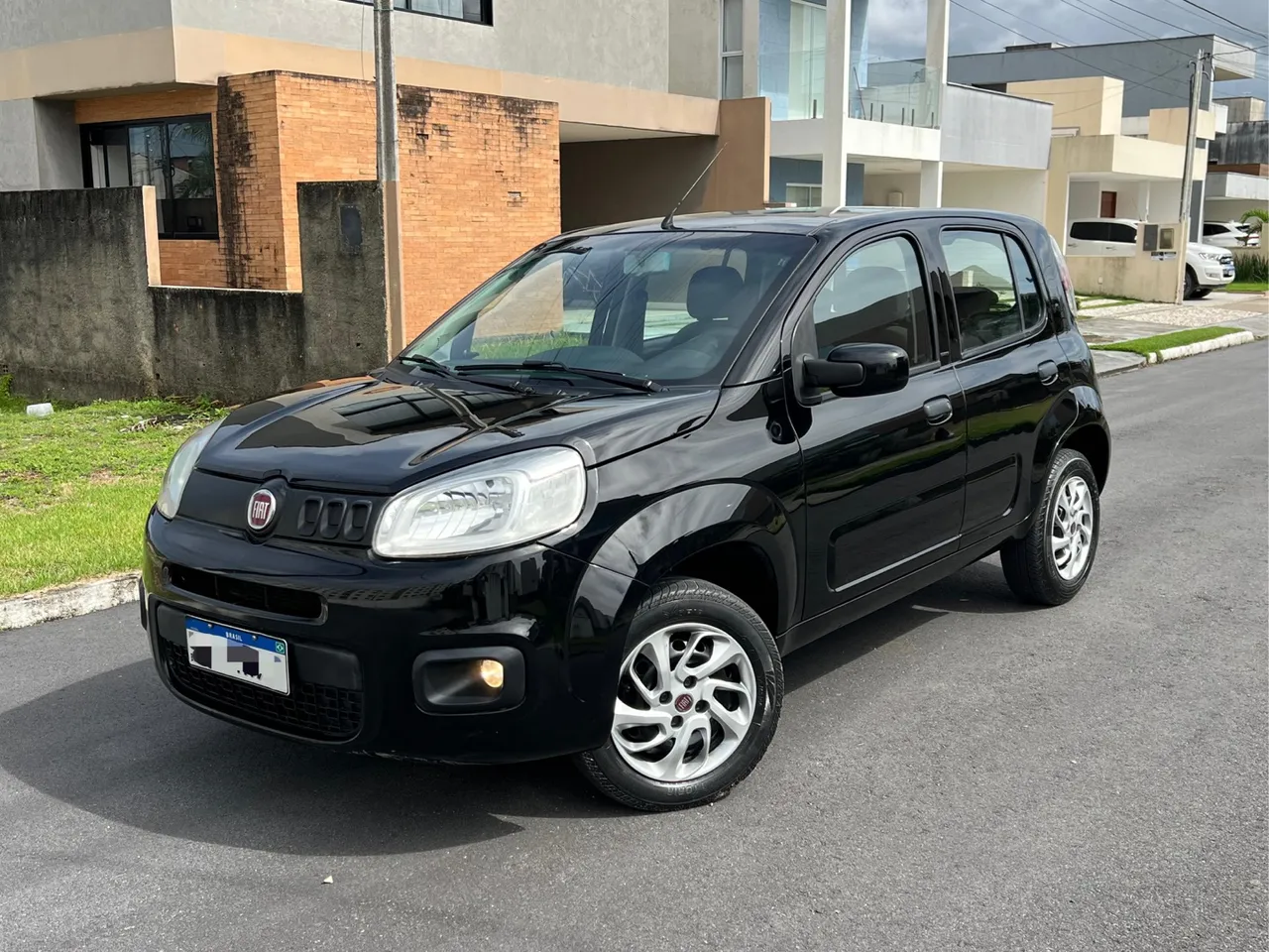 FIAT UNO 2016 Usados e Novos