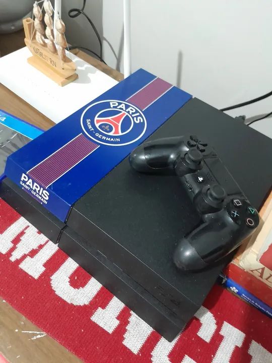 Playstation 4 com Skin do PSG - Consoles de Vídeo Game - Riacho Fundo ...