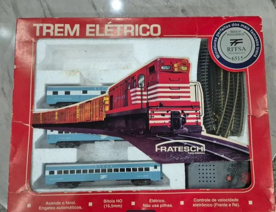 Trem Frateschi RFFSA Ho em duas caixas - Hobbies e coleções - Santa ...