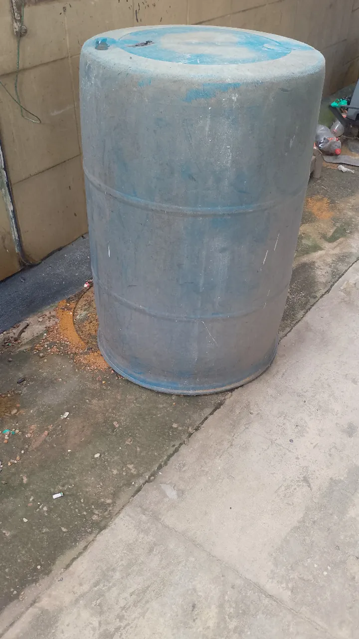 "tambor plastico 200 litros" no Brasil
