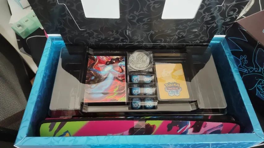Coleção de Cartas Pokemon Phantasmal Flames e muito mais - Incluindo ...