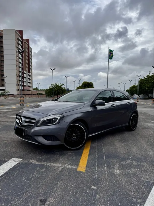 Mercedes-Benz A-200 2015 Usados e Novos