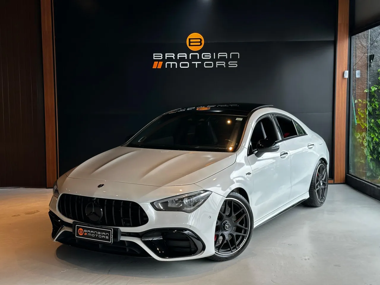 MERCEDES-BENZ CLA-45 Usados e Novos