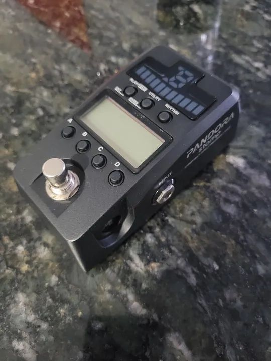 "stompbox" no Brasil