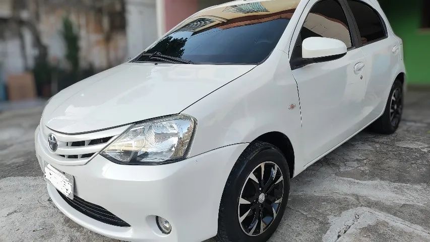 TOYOTA ETIOS 2015 Usados e Novos
