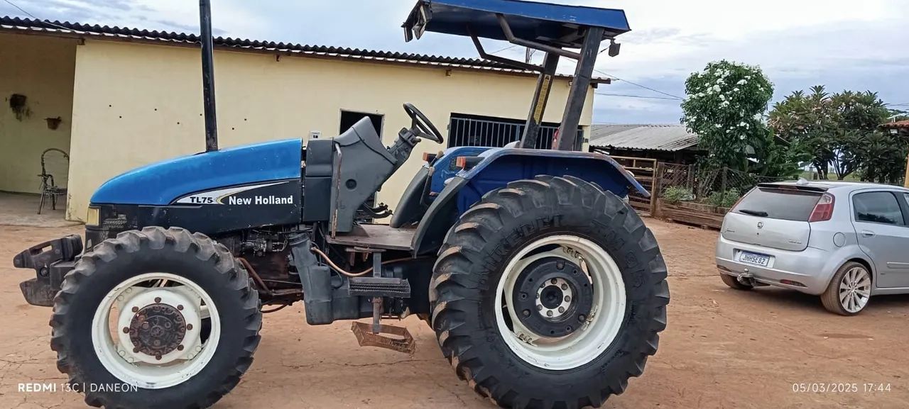 Trator New Holland TL75 - Tratores e máquinas agrícolas - Americano do ...