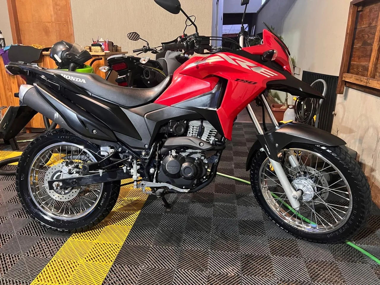 Motos HONDA XRE 190 no Brasil