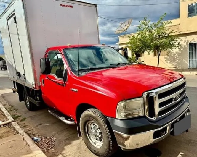 "caminhao ford f350" - Caminhões no Brasil
